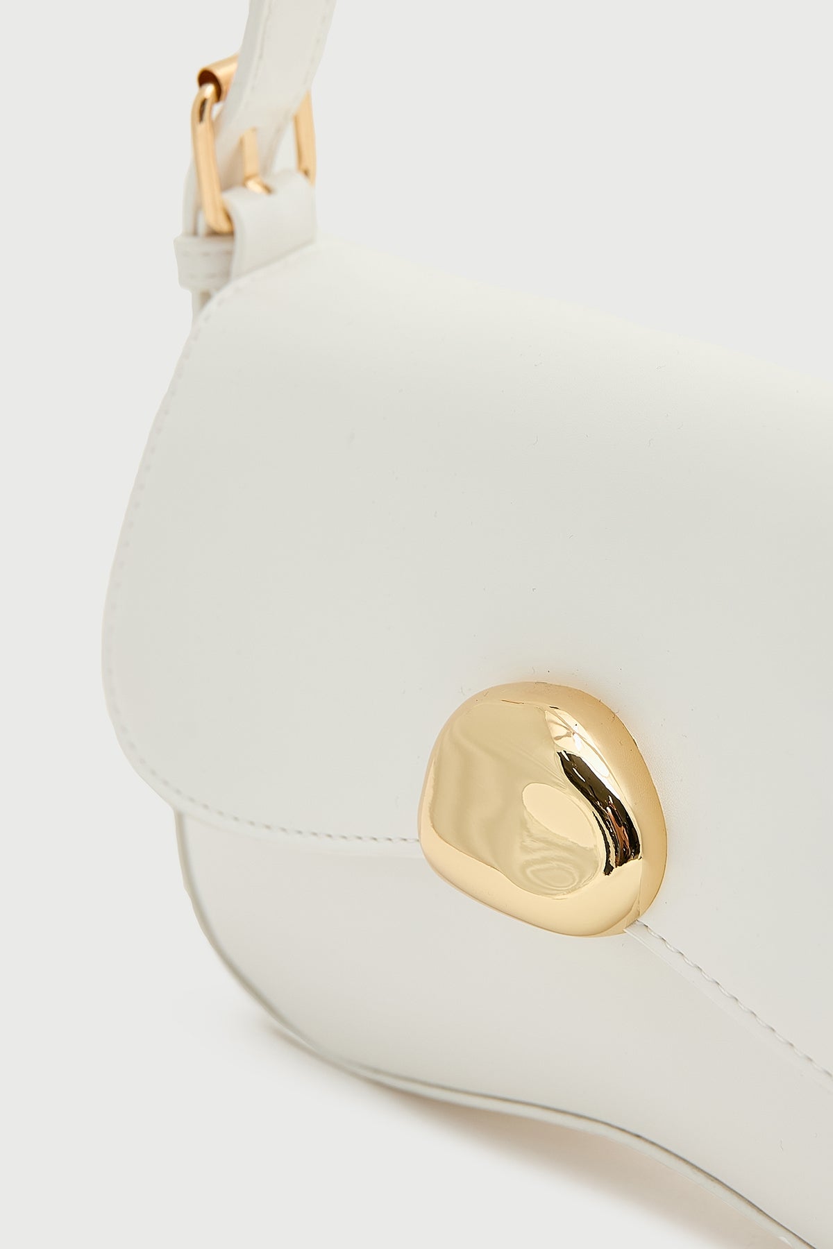 Perfect Stranger Betty Handbag White