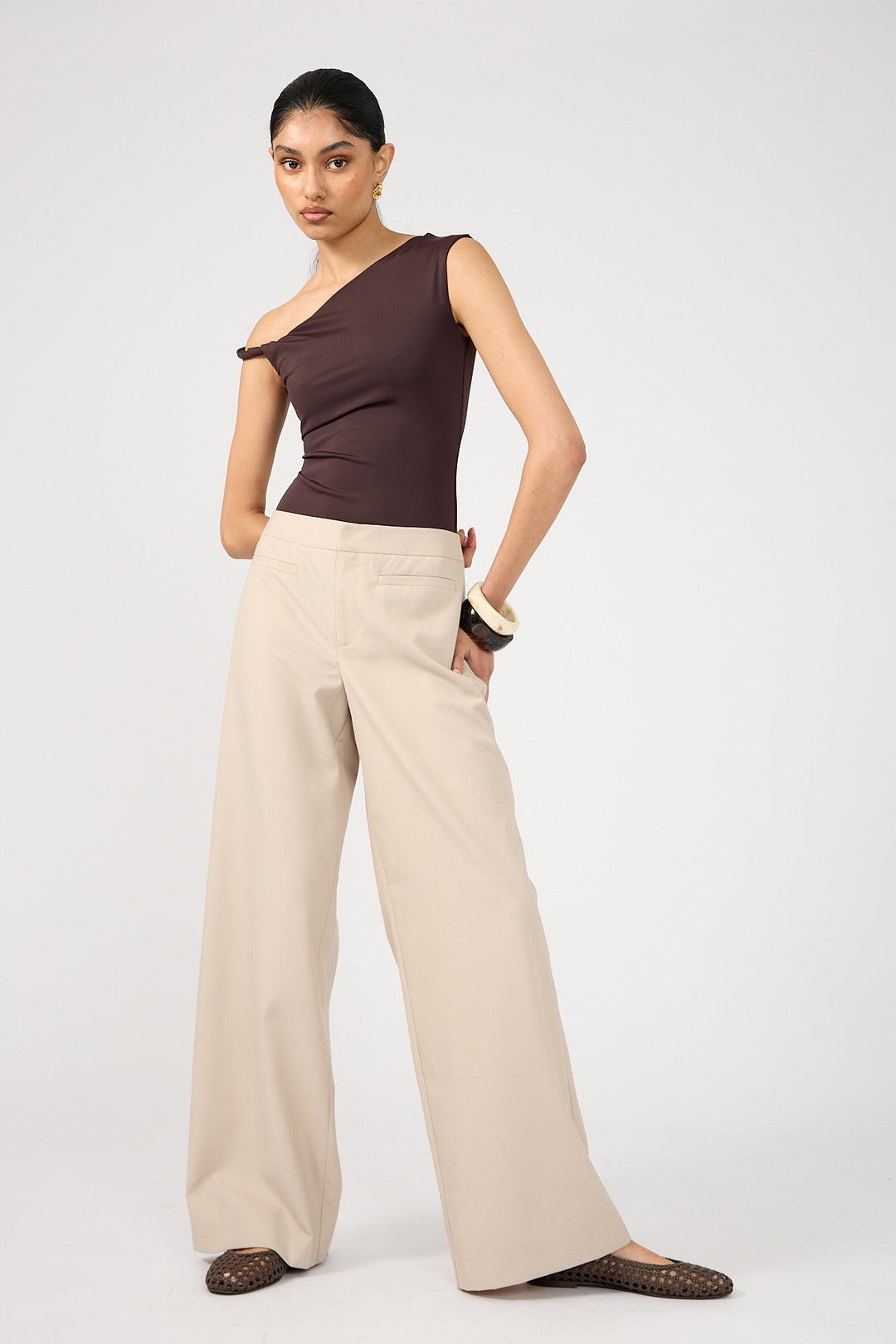 Perfect Stranger Odessa Mid Rise Tailored Pant Beige